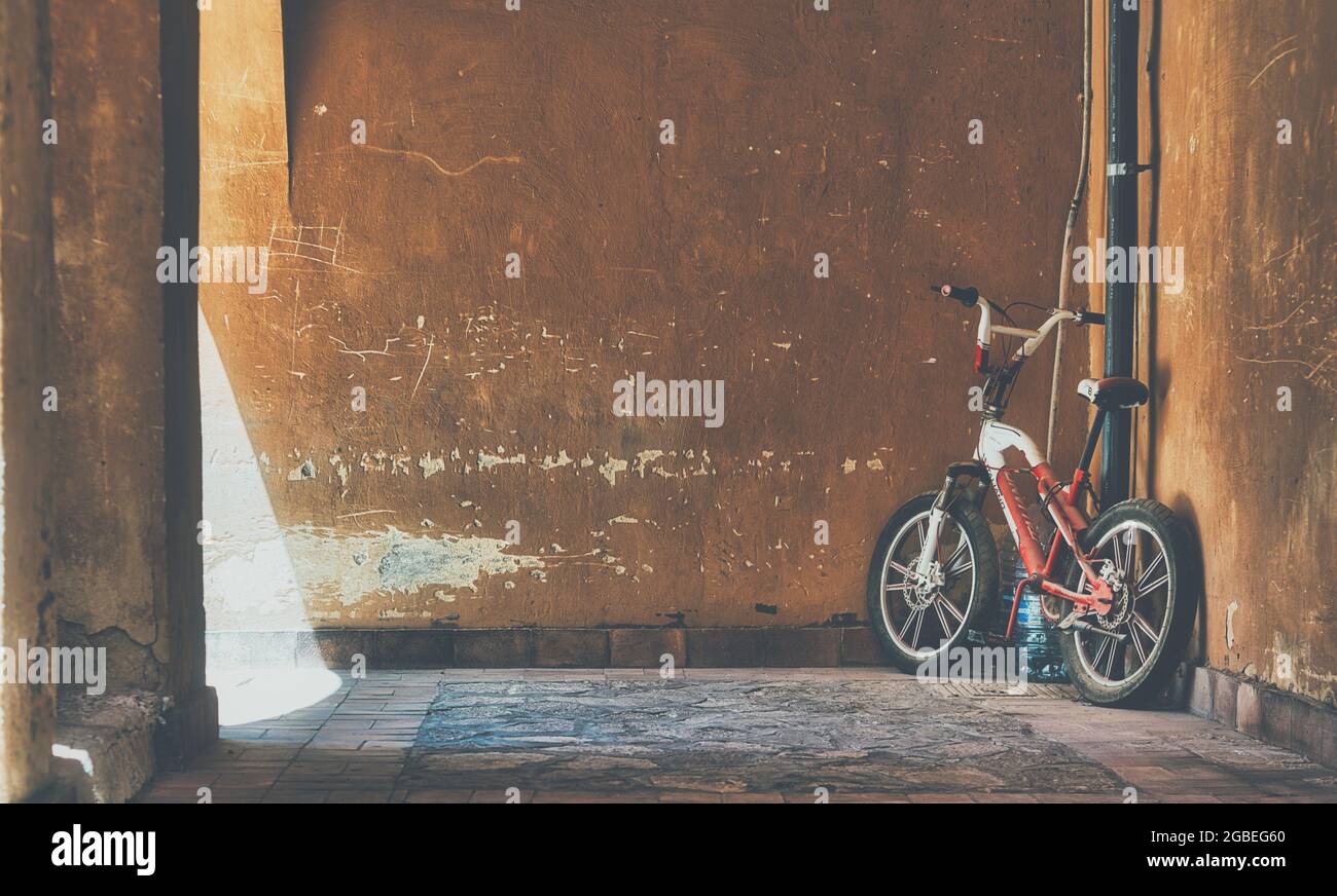 Childhood experience hi-res stock photography and images - Alamy