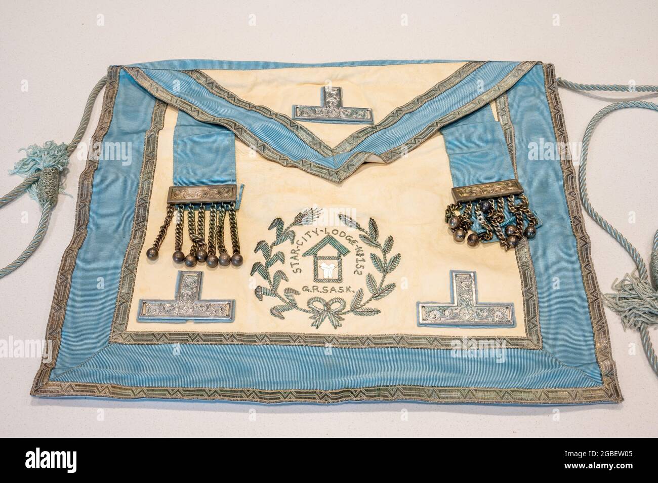 Masonic costume hi-res stock photography and images - Alamy