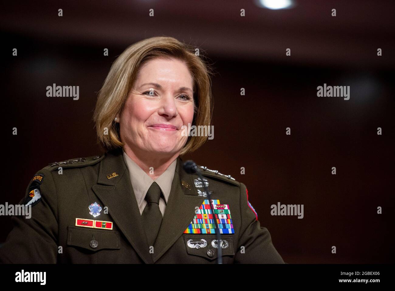 Lieutenant general laura j richardson hi-res stock photography and ...