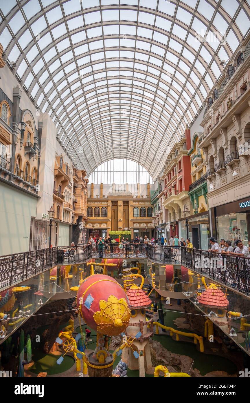 Edmonton mall sea lion hi-res stock photography and images - Alamy
