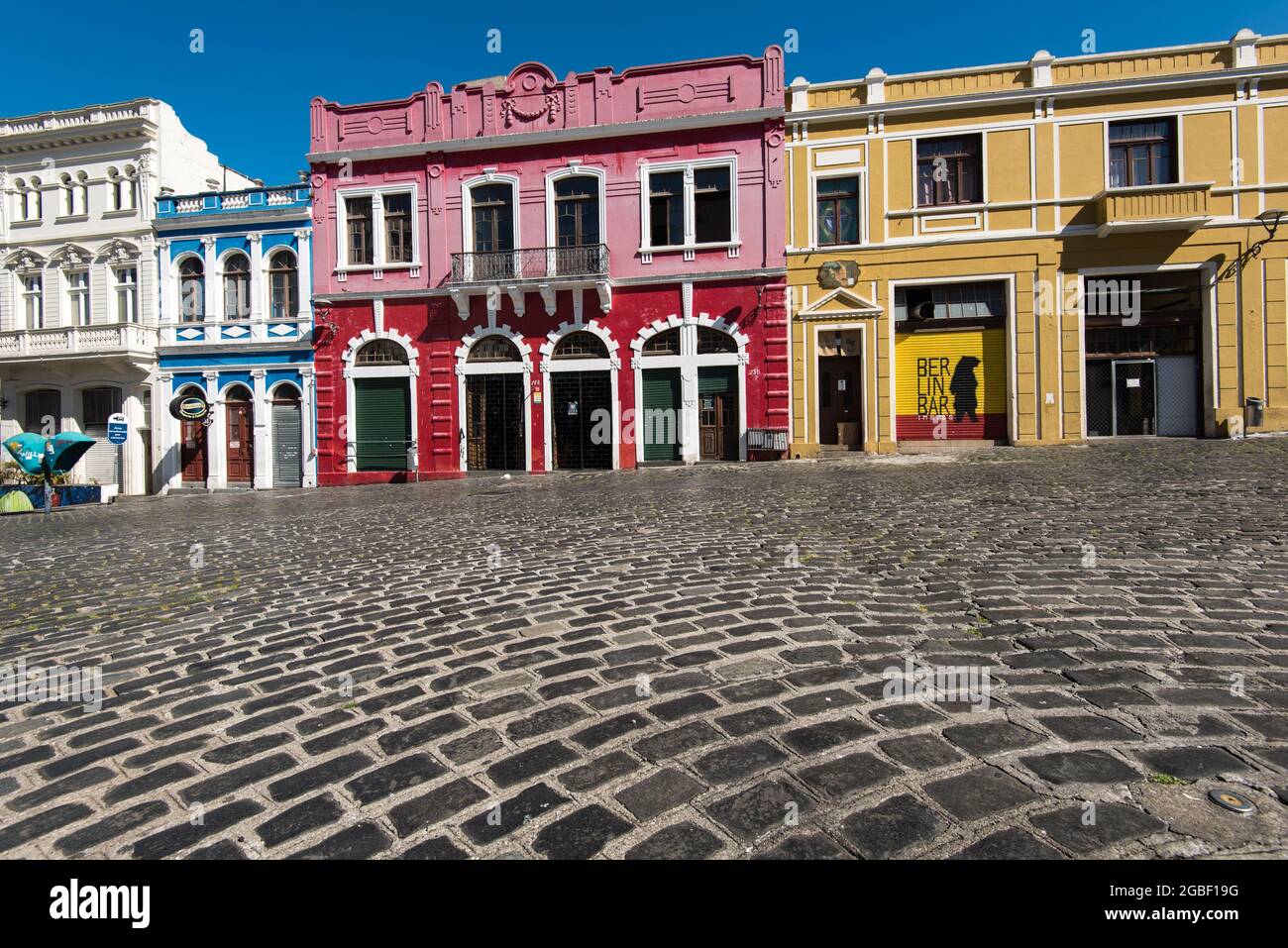 Brazil houses exterior hi-res stock photography and images - Alamy