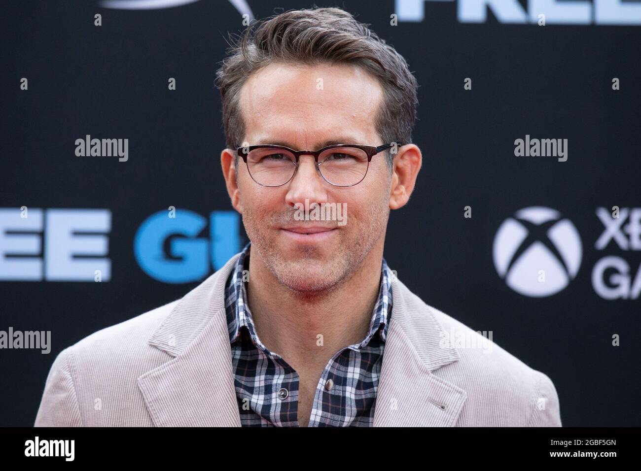 Free Guy 2021 High Resolution Stock Photography and Images - Alamy