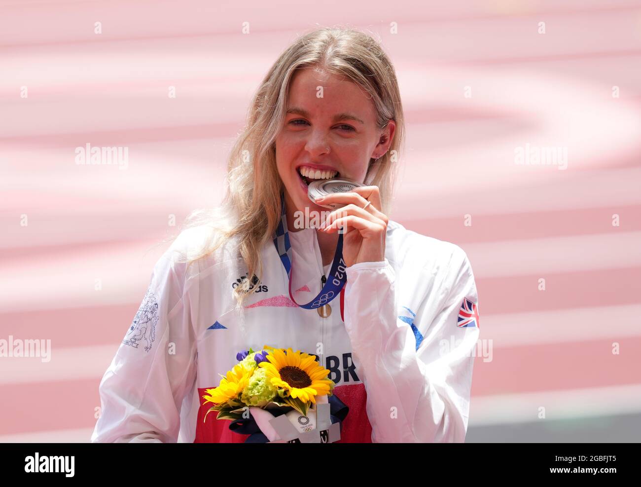 Great Britain's Keely Hodgkinson with the silver medal after finishing ...