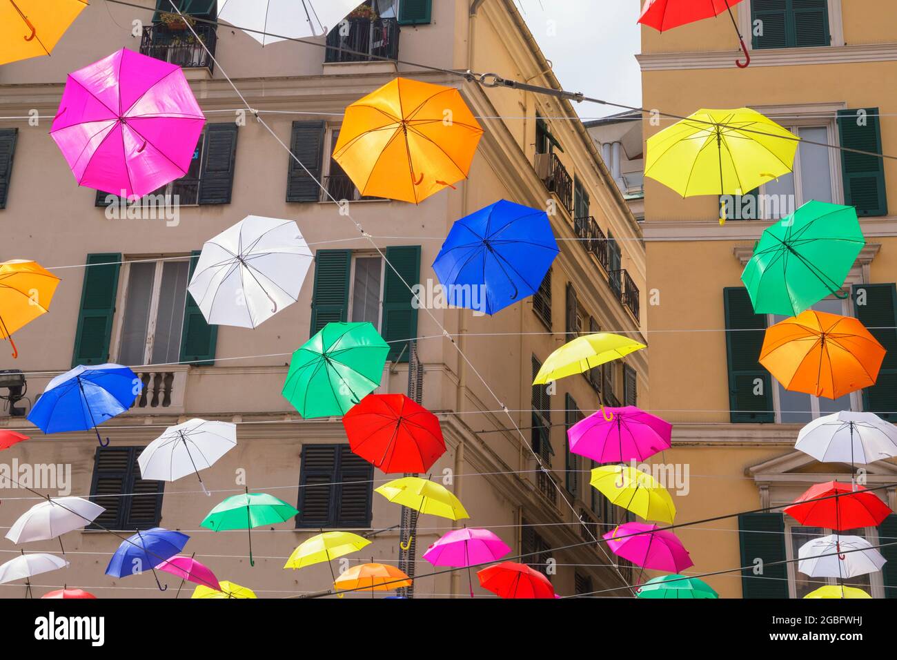 Floating umbrellas hi-res stock photography and images - Alamy