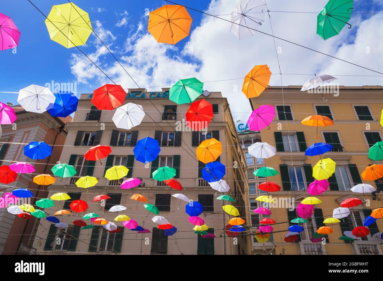 Floating umbrellas hi-res stock photography and images - Alamy