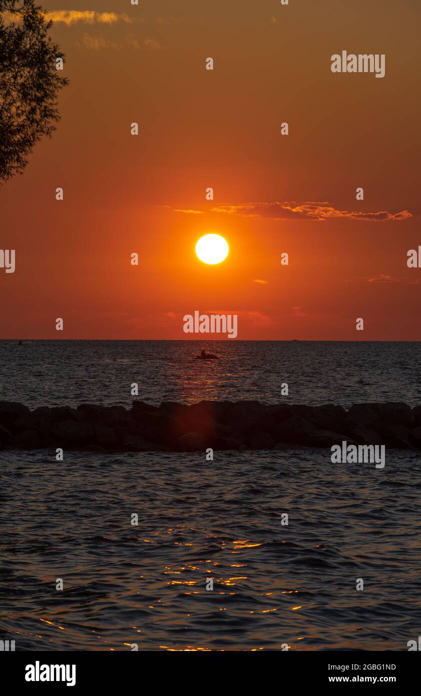 Sunset on Lake Erie Stock Photo - Alamy