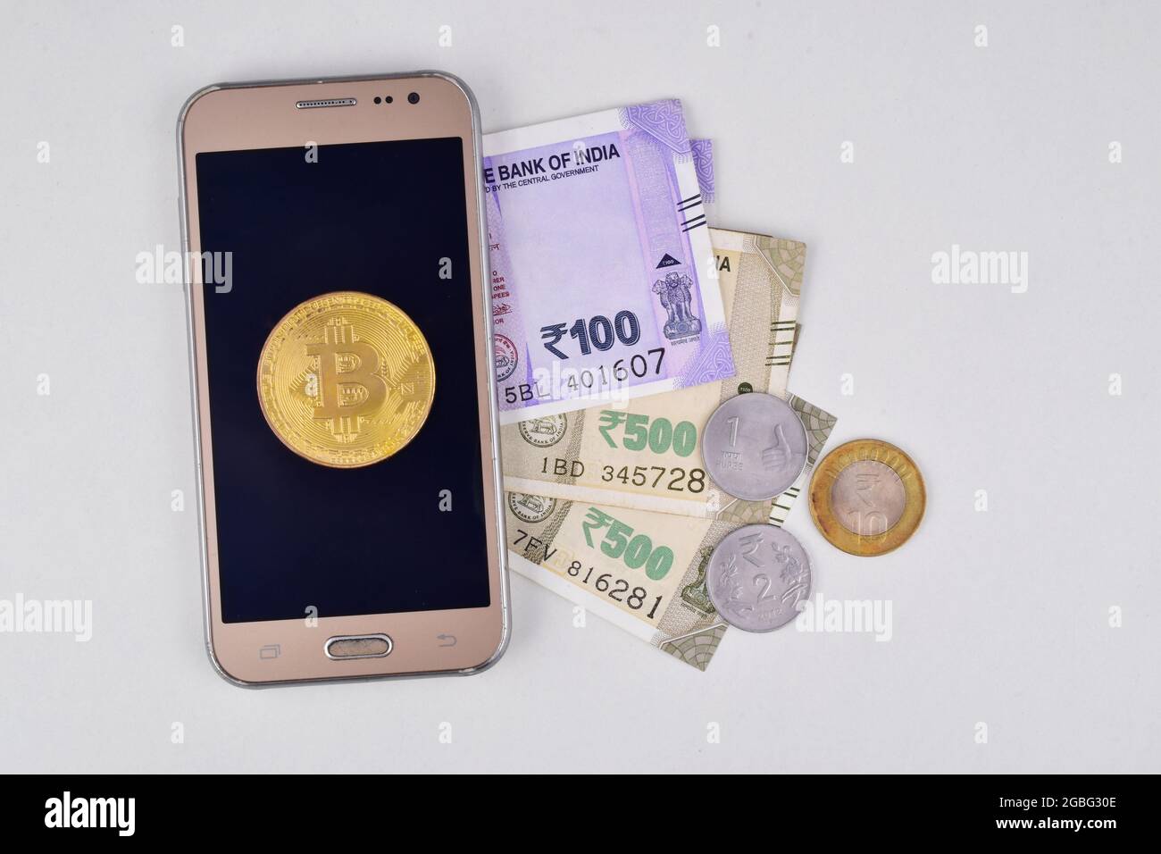 Indian money transfer hi-res stock photography and images - Alamy