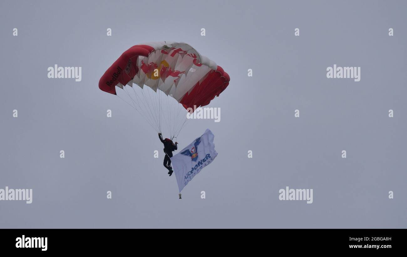 Austria flag mountain hi-res stock photography and images - Alamy