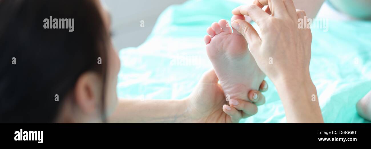 Doctor feet hi-res stock photography and images - Alamy