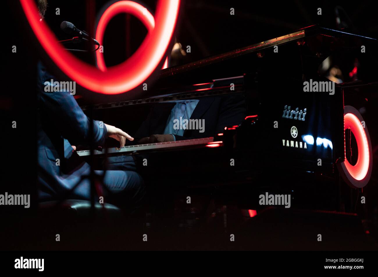 Raphael Gualazzi and Simona Molinari performs this night in Treviso ...