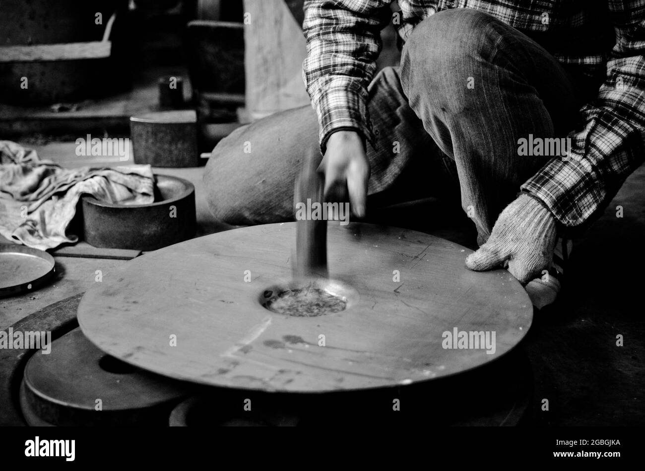 Hammer instrument Black and White Stock Photos & Images - Alamy