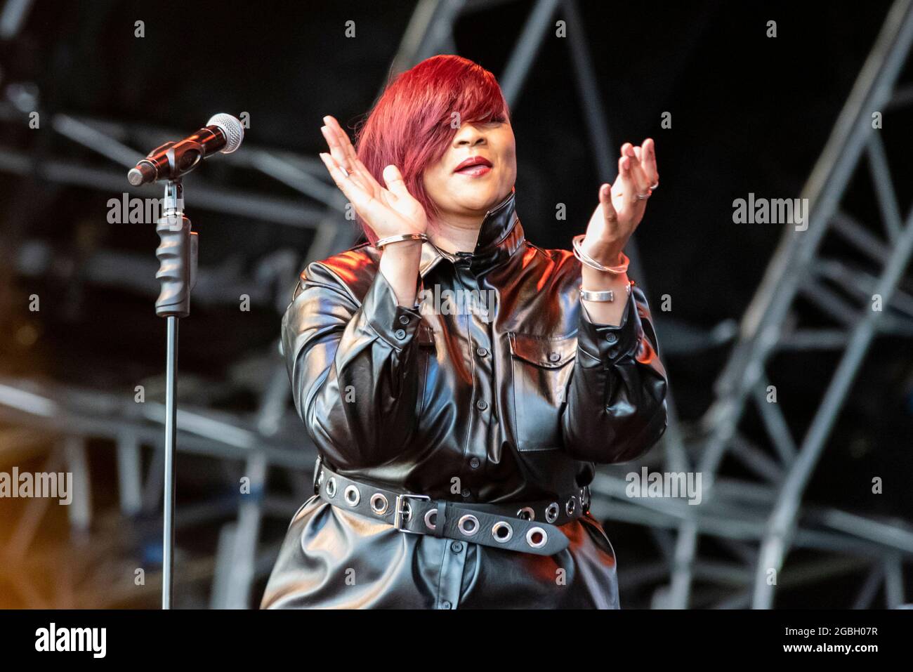 Louise bobb hi-res stock photography and images - Alamy