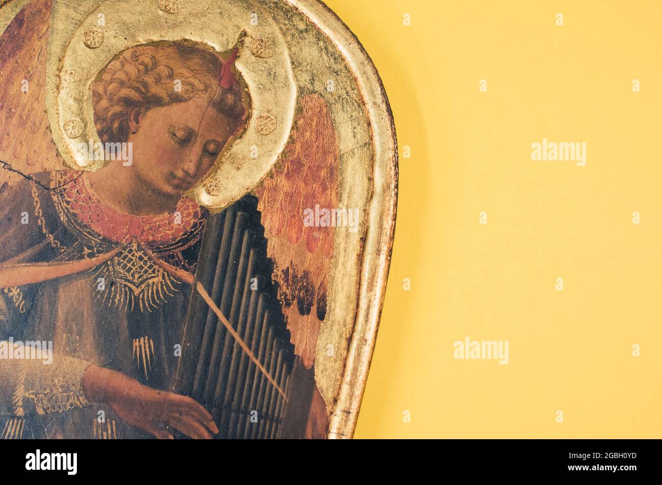 Angel play harp hi-res stock photography and images - Alamy