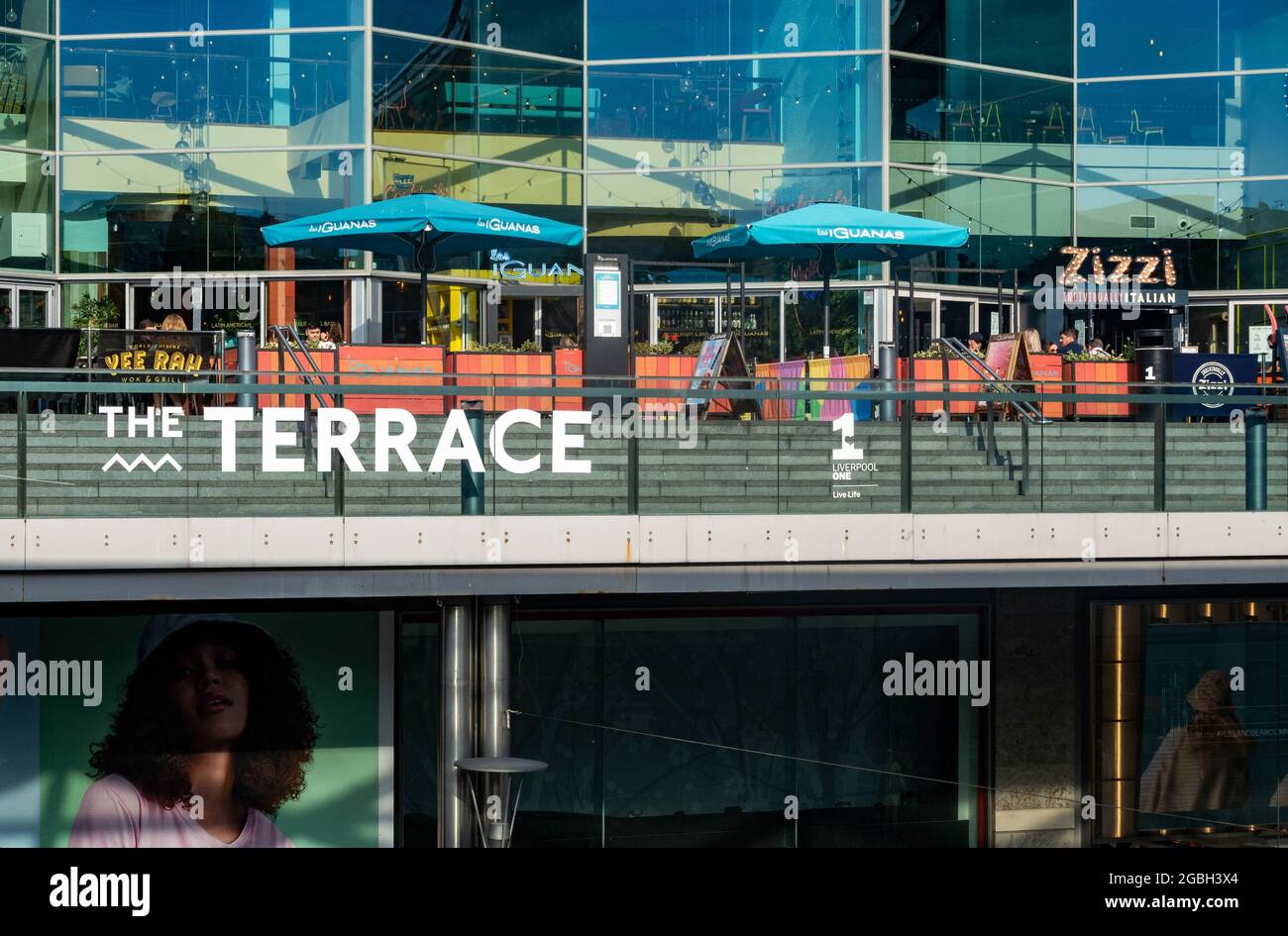 Alfresco dining on The Terrace of Liverpool One Stock Photo - Alamy