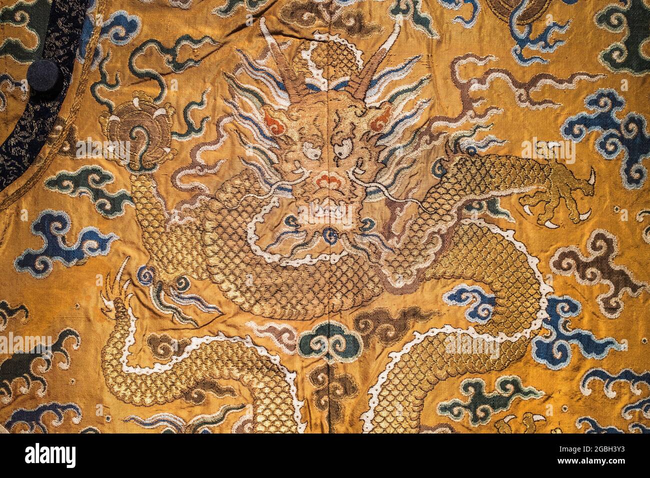 Royal Dragon pattern of the clothes of the Ancient Chinese Emperor ...