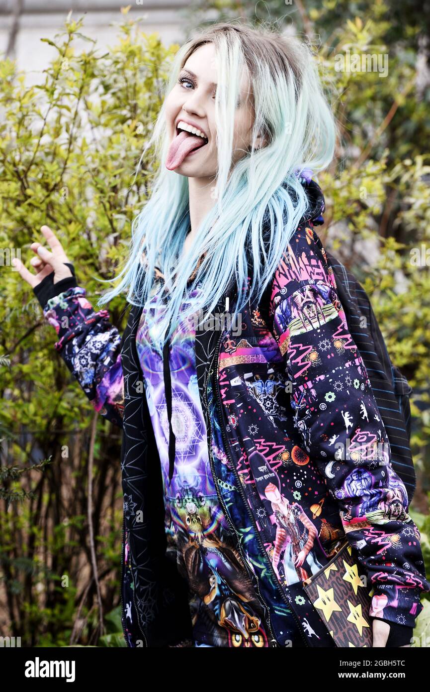 Charlotte free model hi-res stock photography and images - Alamy