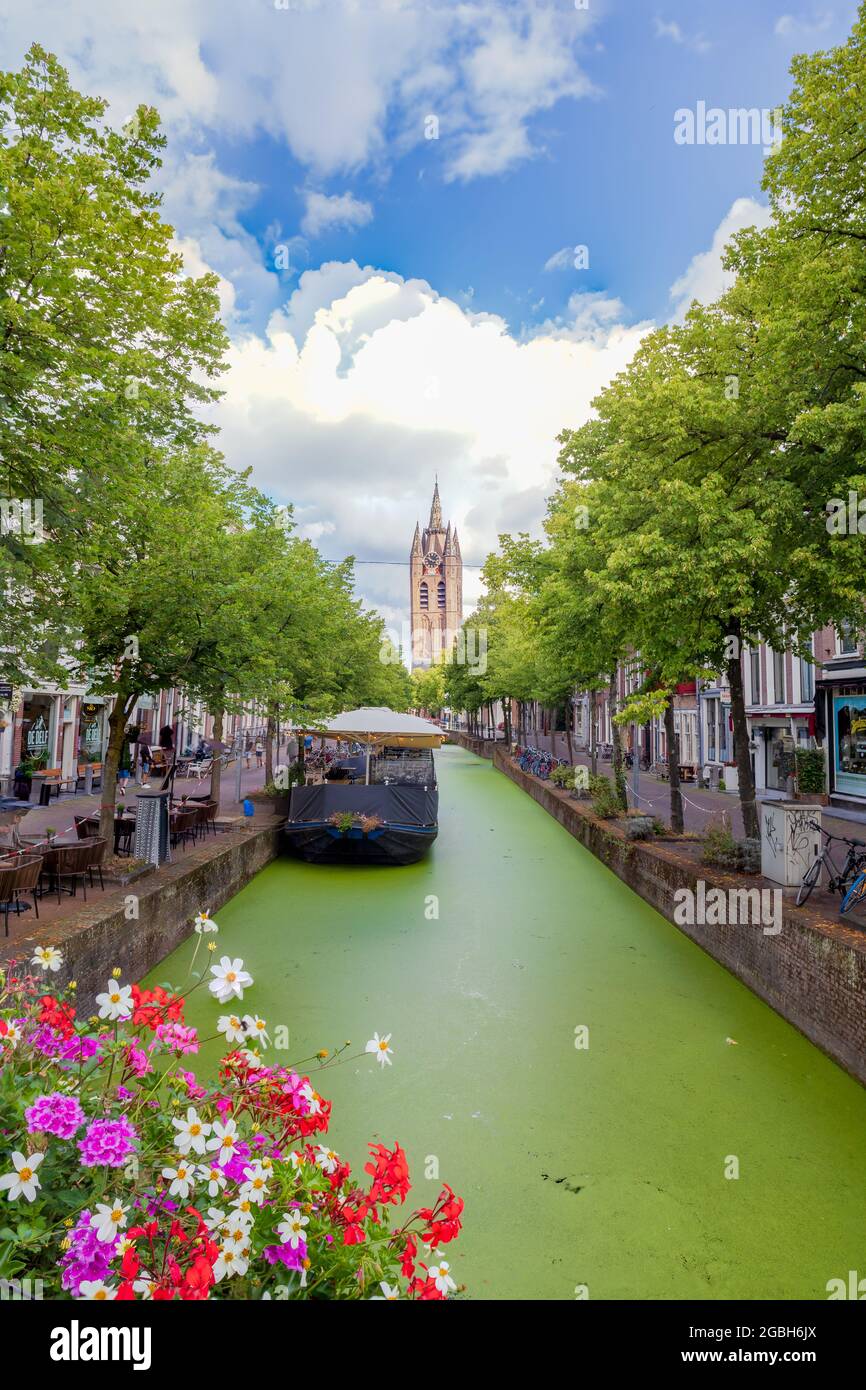 Delft city centre hi-res stock photography and images - Alamy