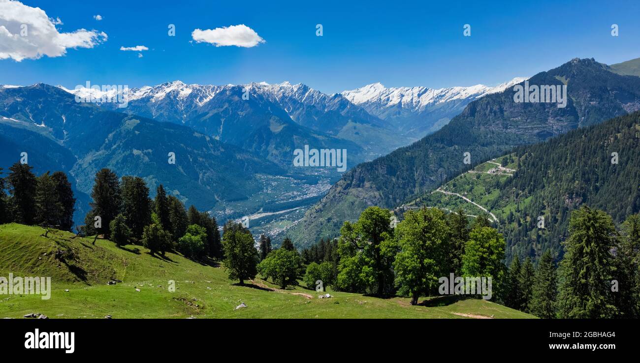 Spring in Kullu valley in Himalaya mountains. Himachal Pradesh, India ...