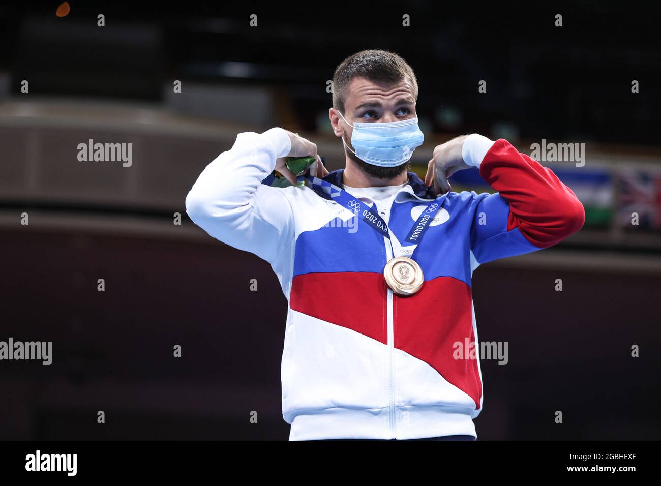 210804) -- TOKYO, Aug. 4, 2021 (Xinhua) -- Bronze medalist Imam Khataev ...