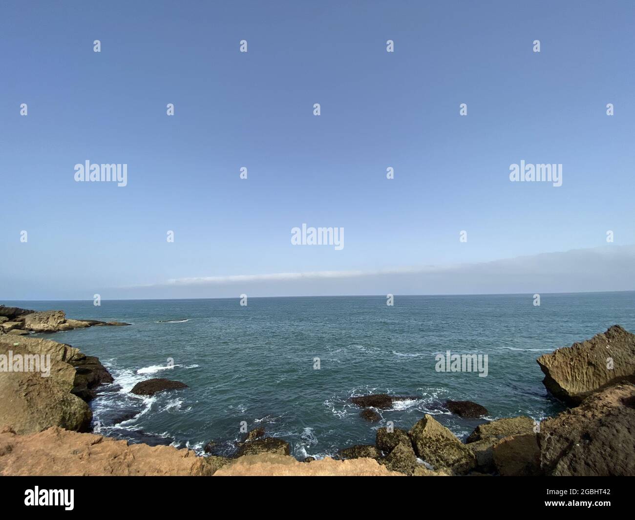 Beautiful view atlantic ocean coast hi-res stock photography and images ...
