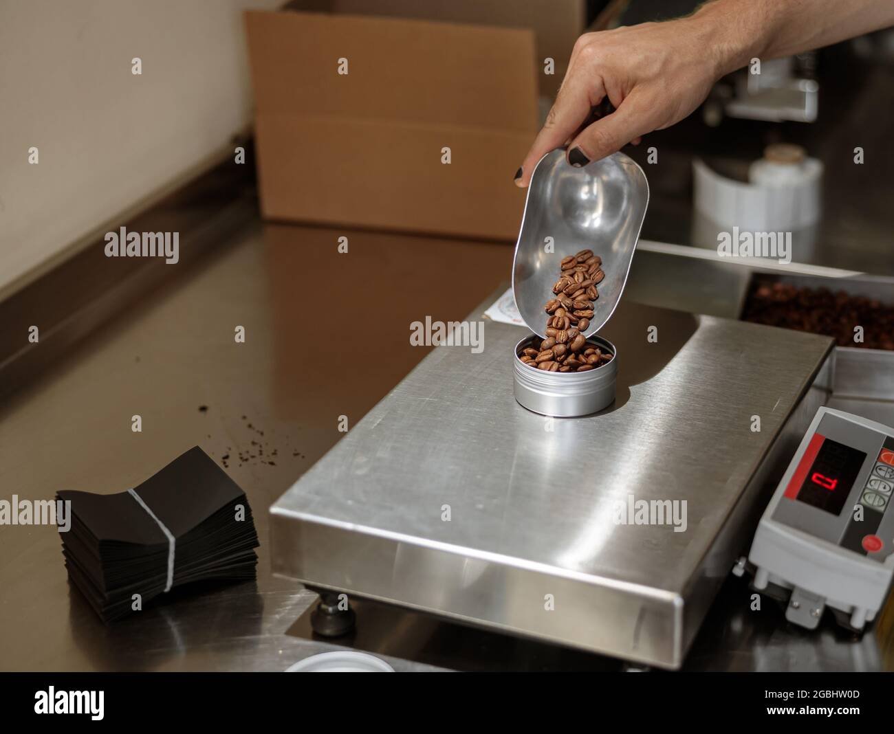 Weighing scoop hi-res stock photography and images - Alamy