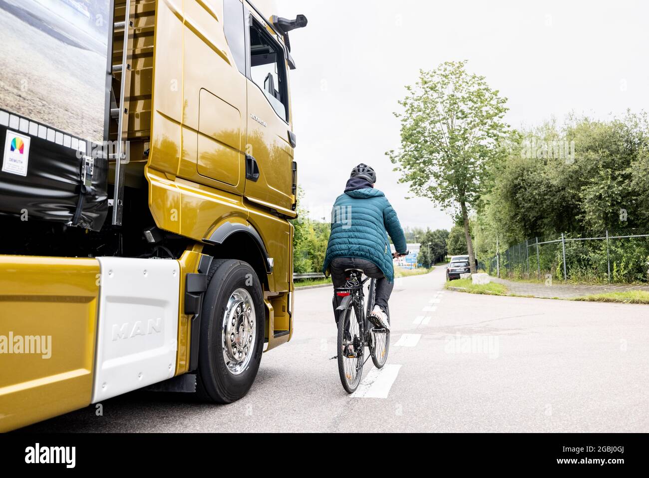 Optiview hi-res stock photography and images - Alamy