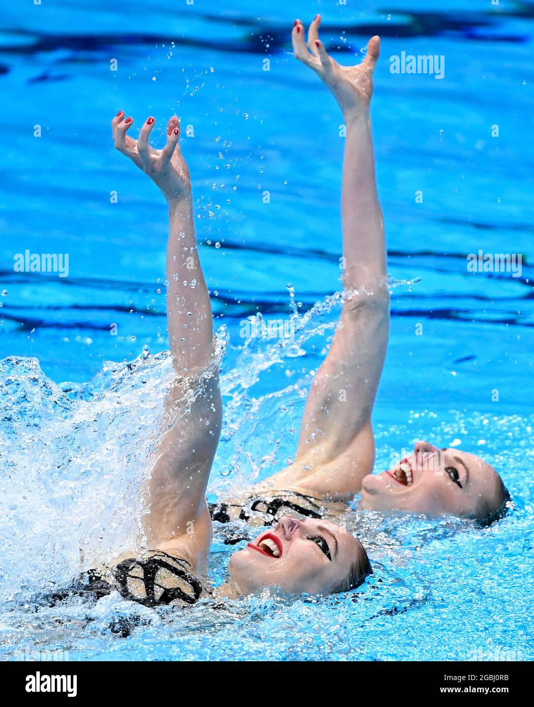 Tokyo, Japan. 4th Aug, 2021. Svetlana Kolesnichenko and Svetlana ...