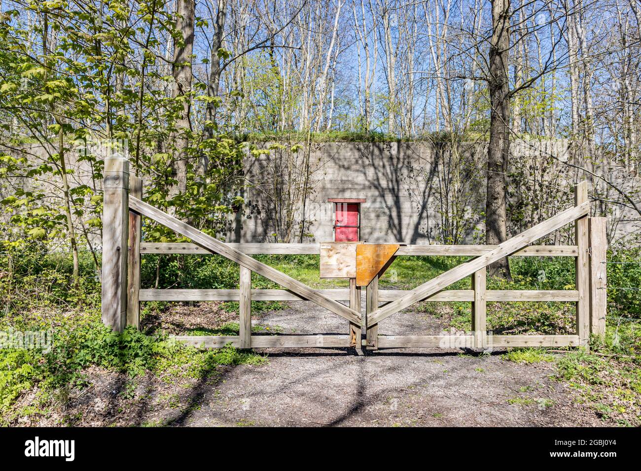 Dutch underground ww2 hi-res stock photography and images - Alamy