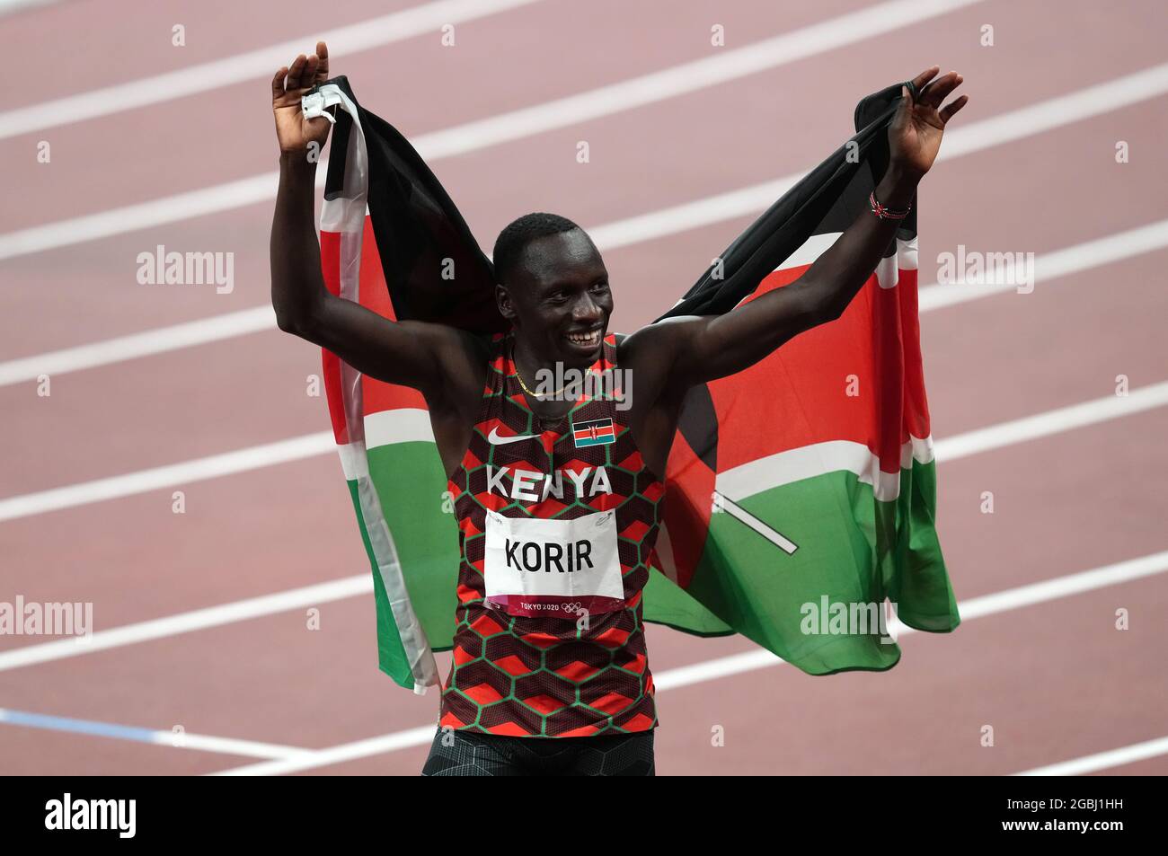 Kenya's Emmanuel Kipkurui Korir celebrates winning the nMen's 800m ...