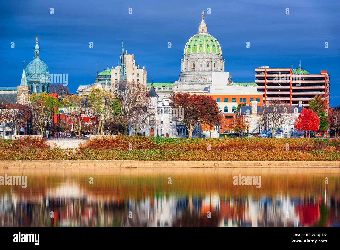 City skyline night harrisburg pennsylvania hi-res stock photography and ...