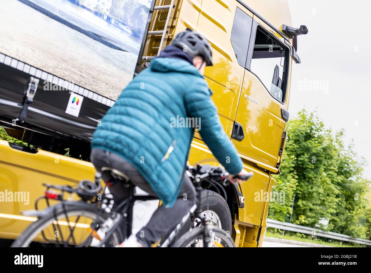 Optiview hi-res stock photography and images - Alamy