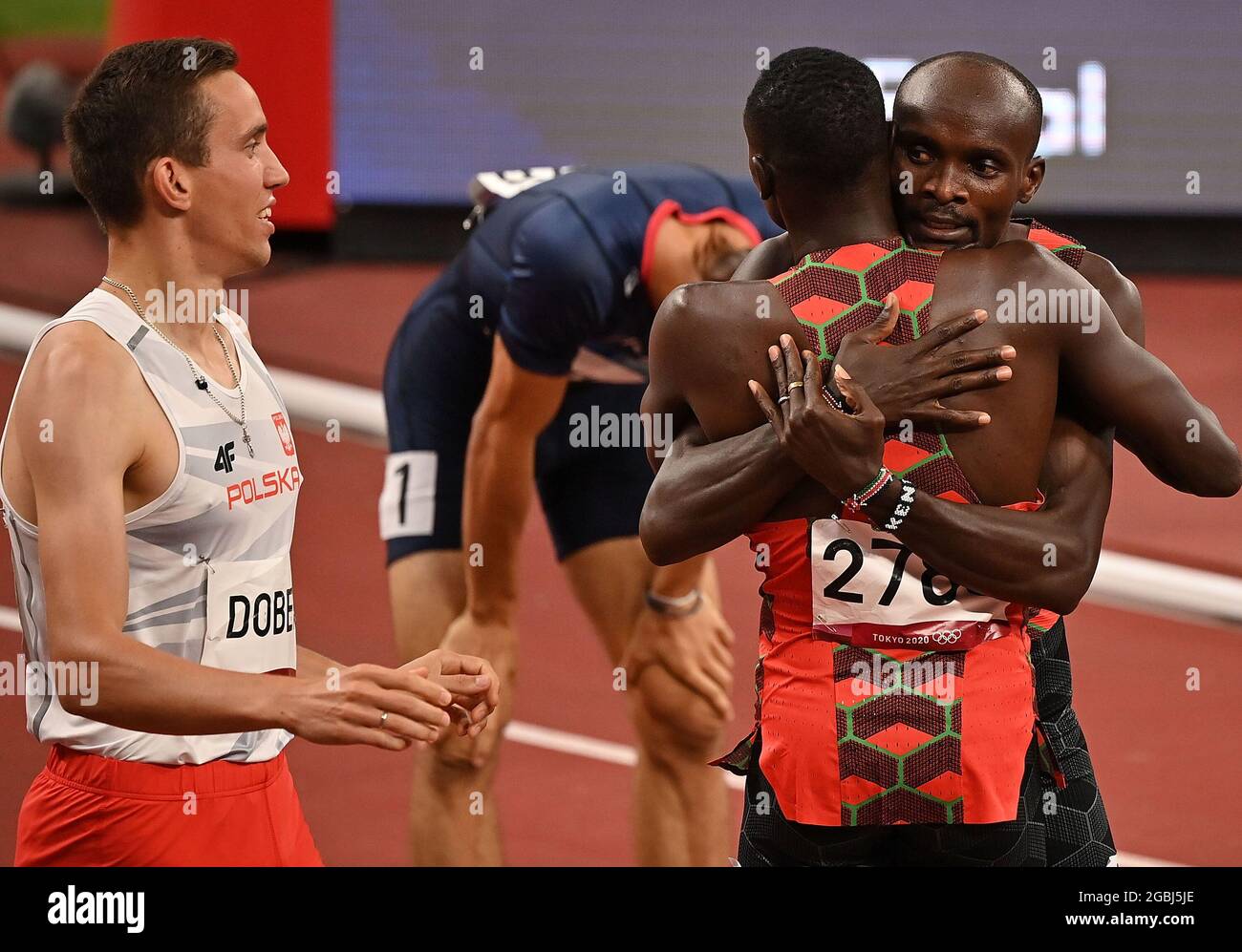 Tokyo, Japan. 4th Aug, 2021. Emmanuel Kipkurui Korir (front) and ...