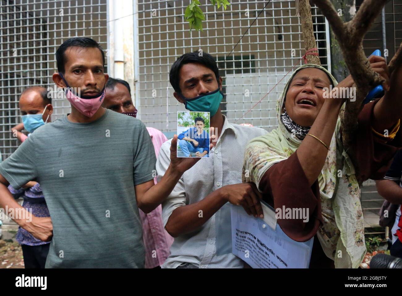 August 04,2021,dhaka,bangladesh: After making DNA profiling of the corpses, the bodies of Shejan ...