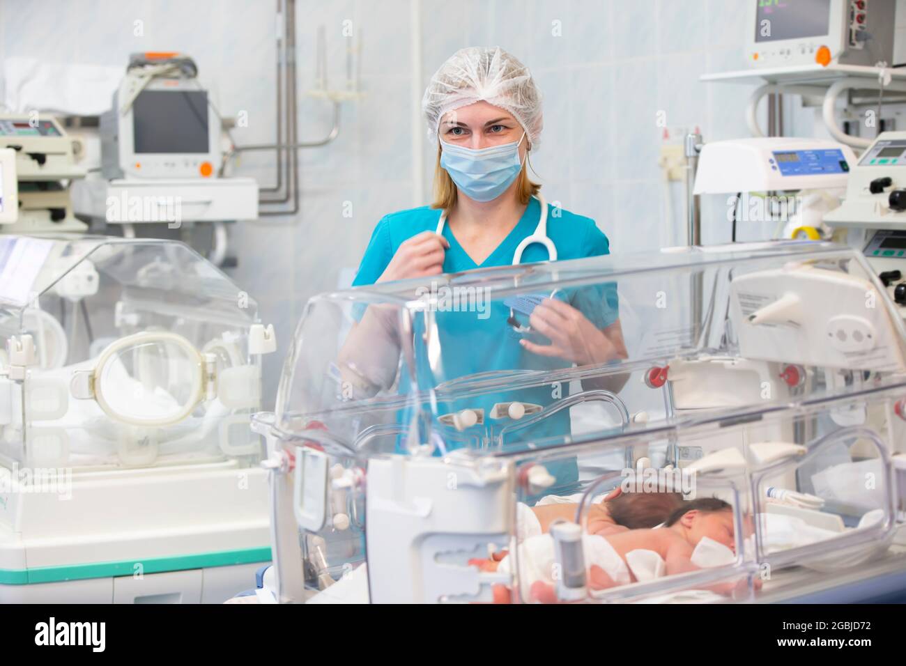 Neonatal resuscitation hi-res stock photography and images - Alamy
