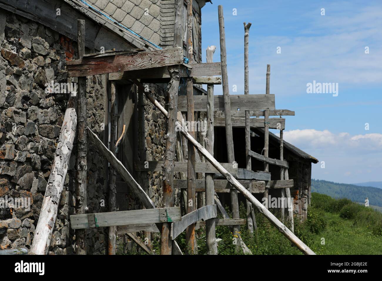Dilapidated old house ruin that is falling into disrepair Stock Photo - Alamy