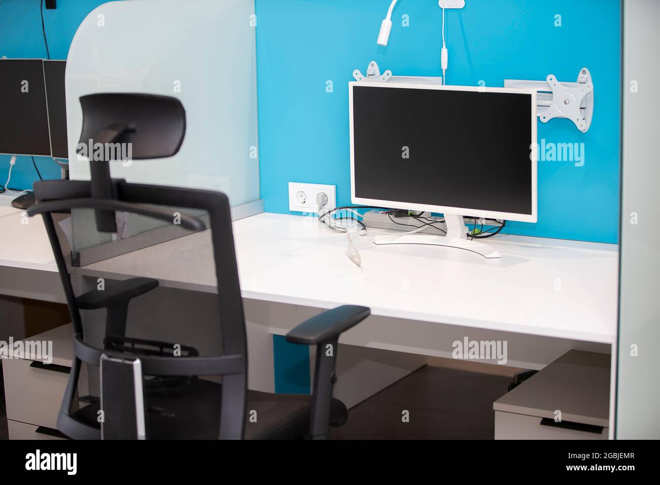 Classroom television set hi-res stock photography and images - Alamy