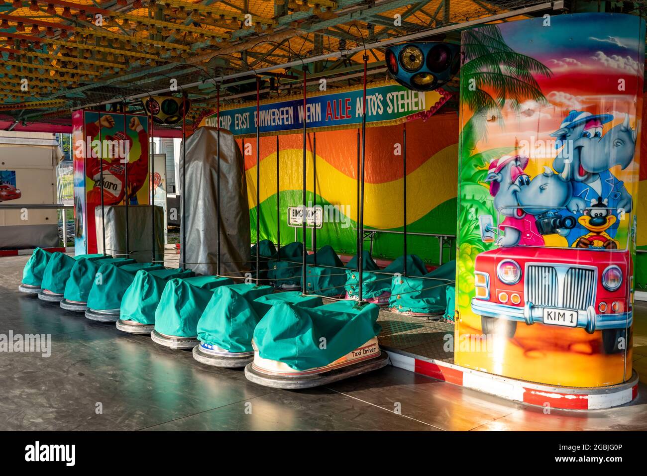 Children's bumper cars, Kirmes Happy Colonia, Corona-compliant funfair ...