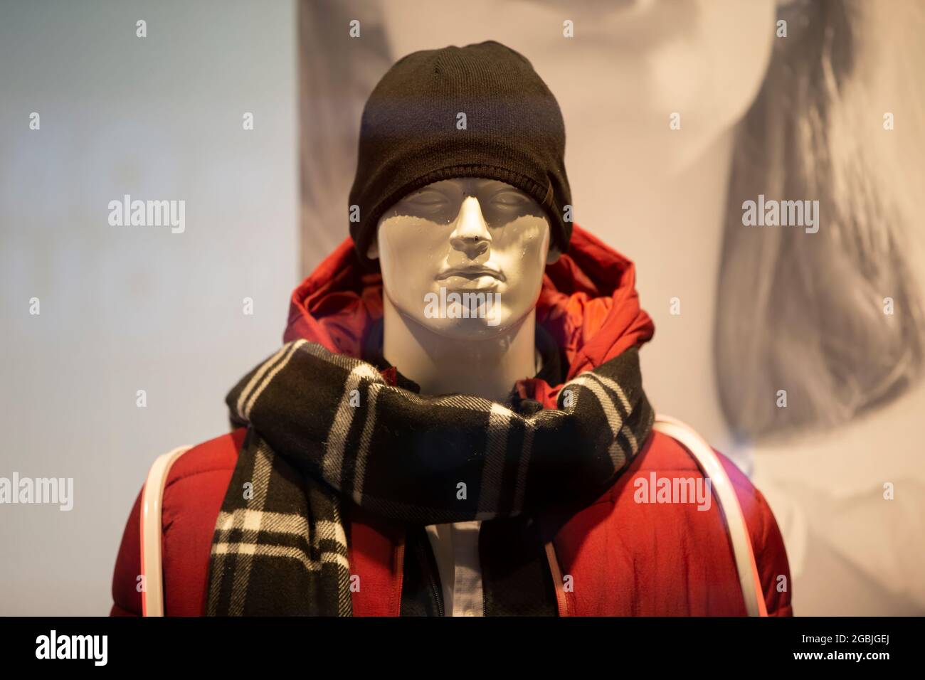 Mannequin man in winter clothes. Clothing sale concept Stock Photo - Alamy