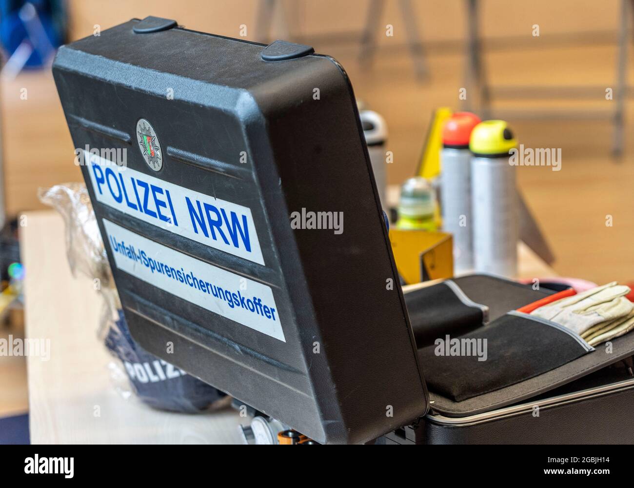 Accident forensics case, equipment, by specialized VU teams, traffic ...