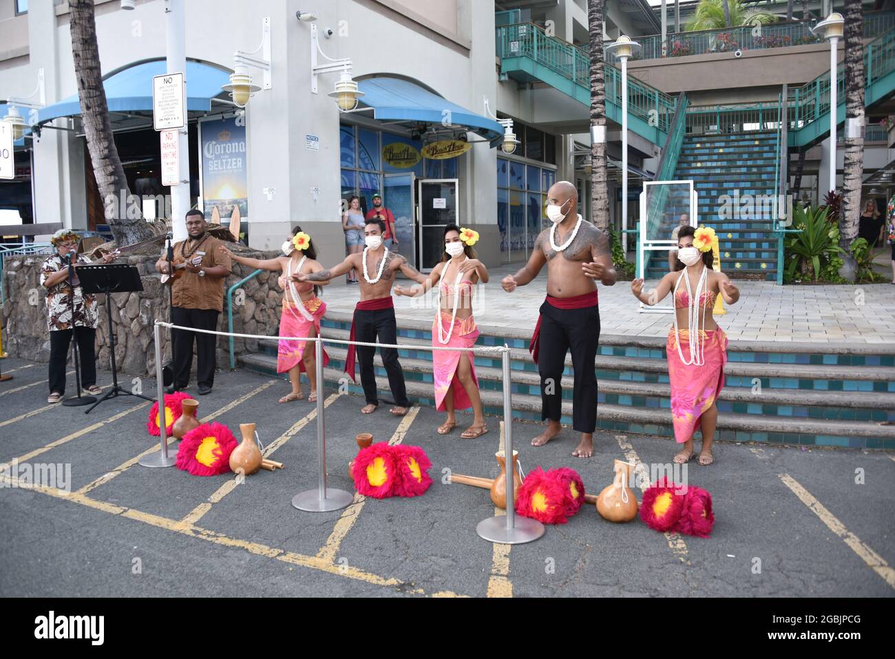 Oahu sunset dinner cruise hi-res stock photography and images - Alamy