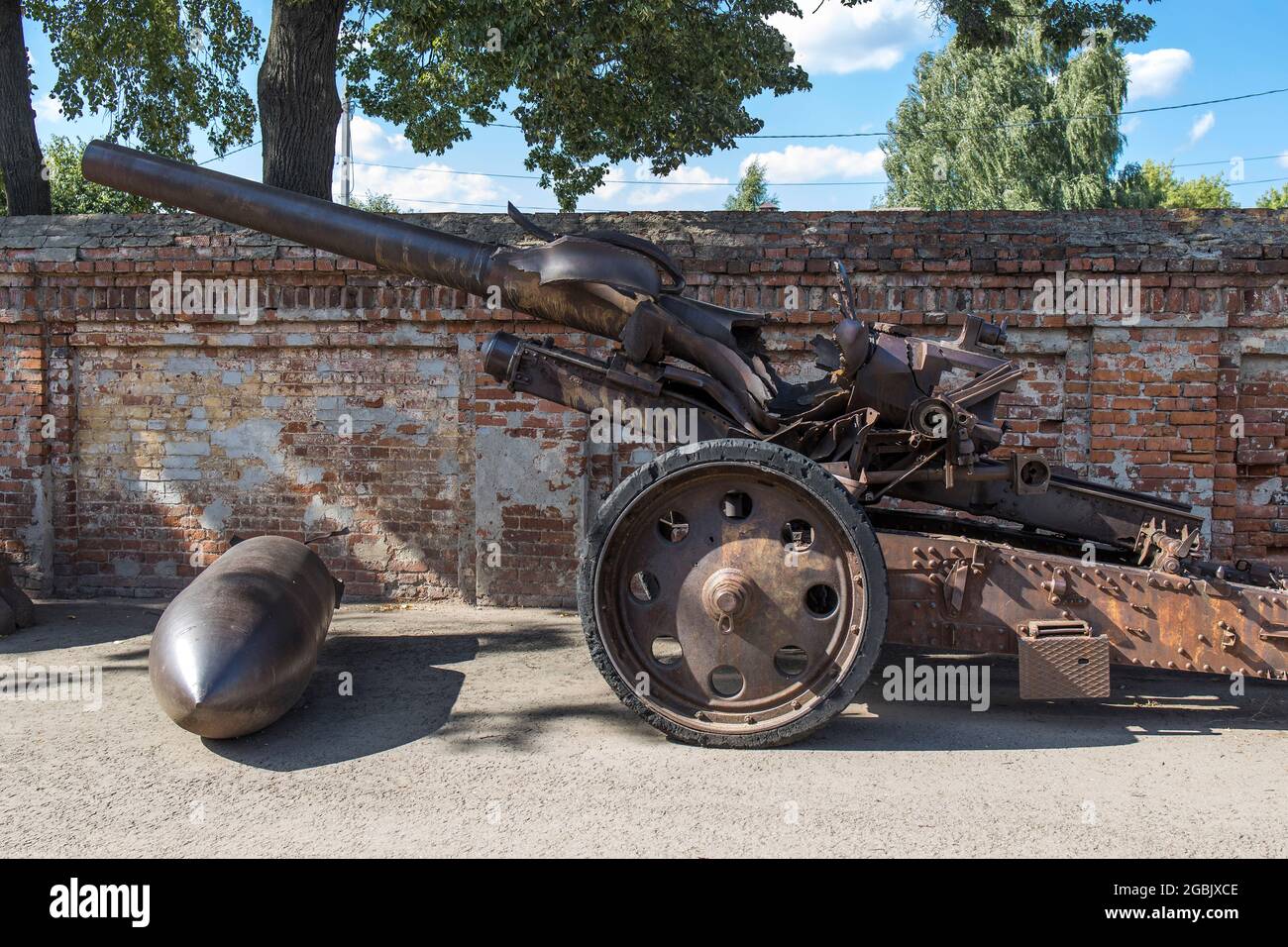 Trophy cannon hi-res stock photography and images - Alamy