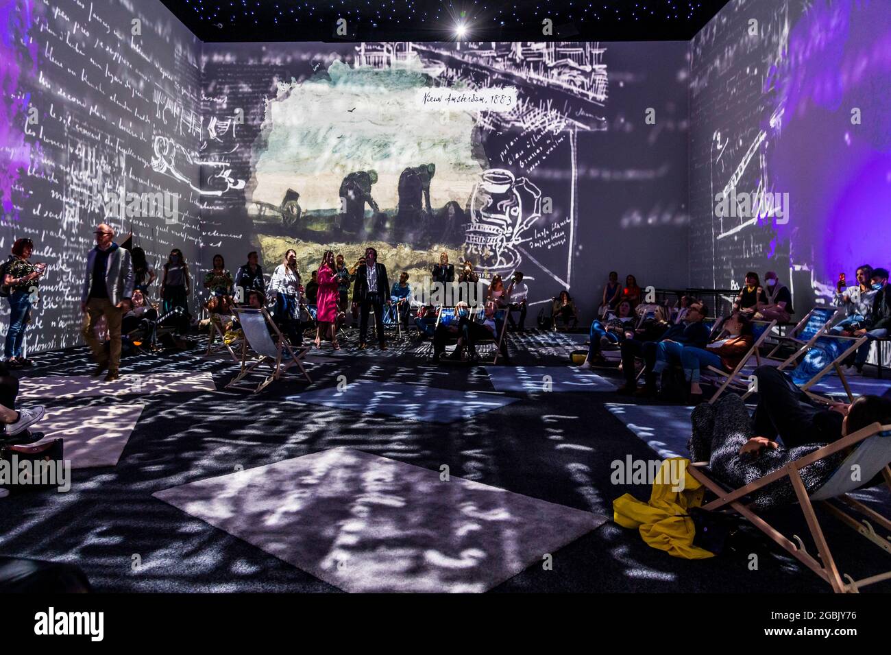 Interactive floor projection hi-res stock photography and images - Alamy