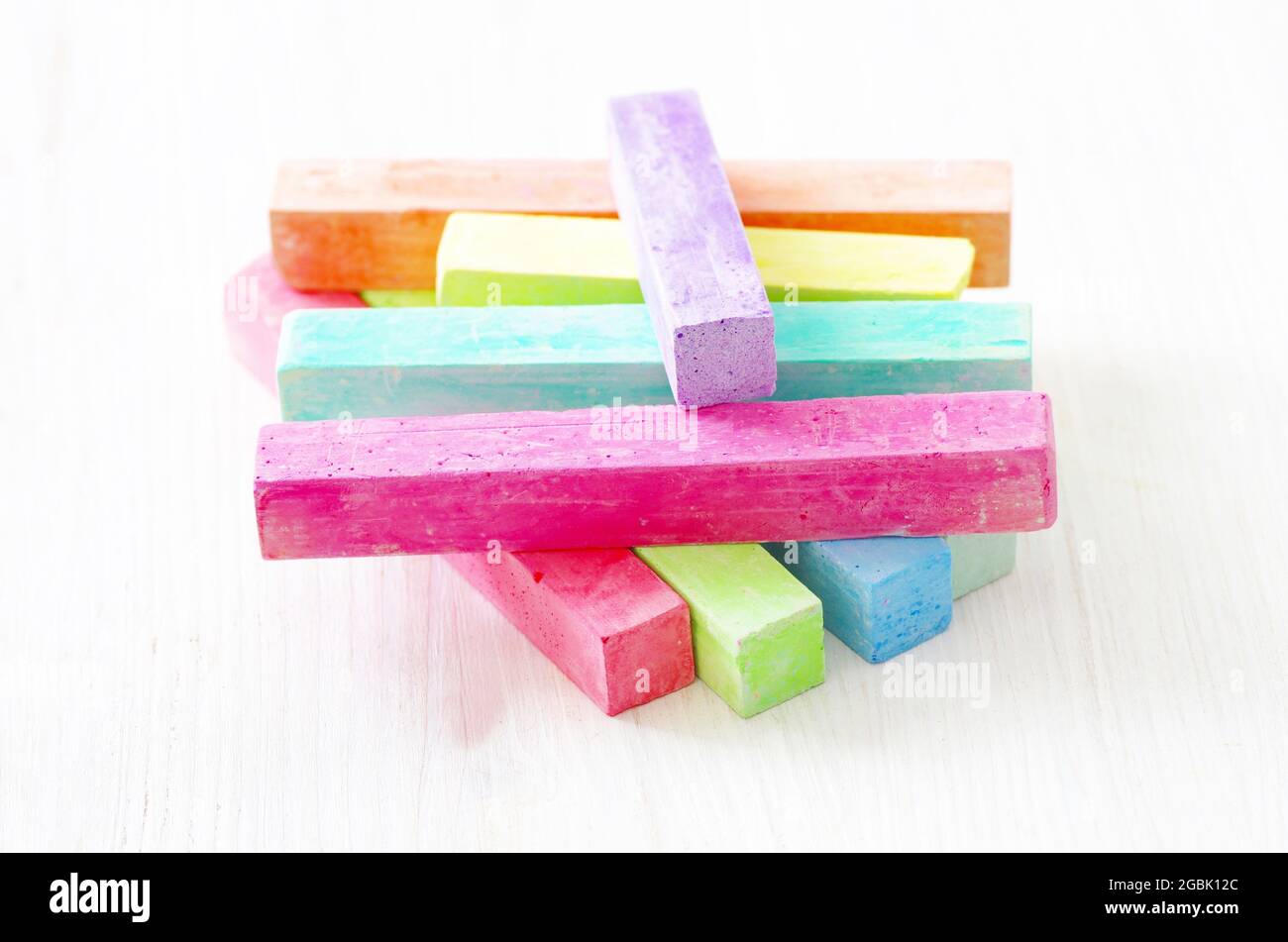 Street art in chalks hi-res stock photography and images - Alamy