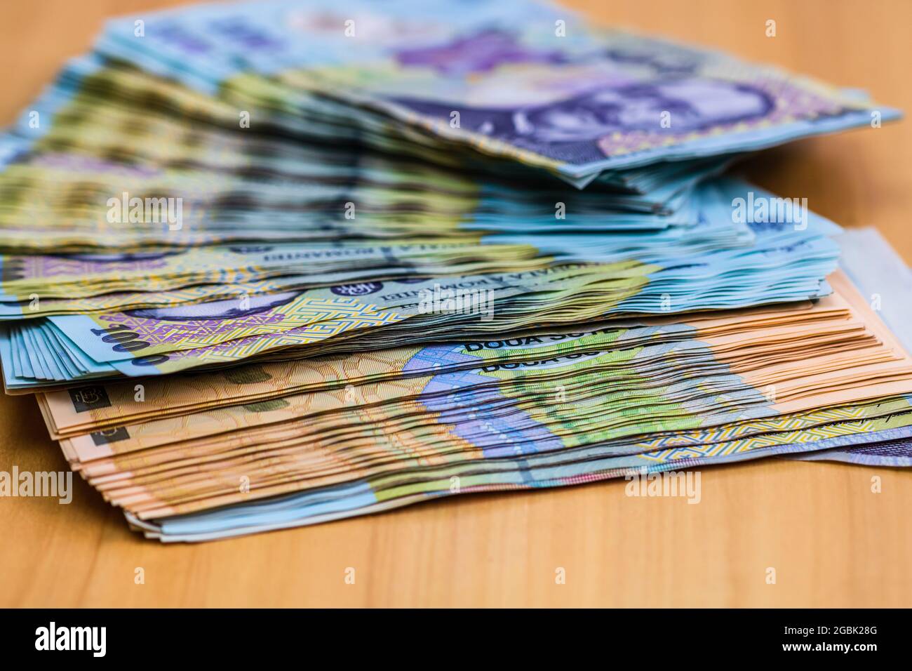 50 lei hi-res stock photography and images - Alamy