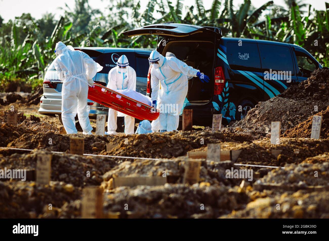 Klang, Malaysia. 28th July, 2021. (Editors note image depicts death ...
