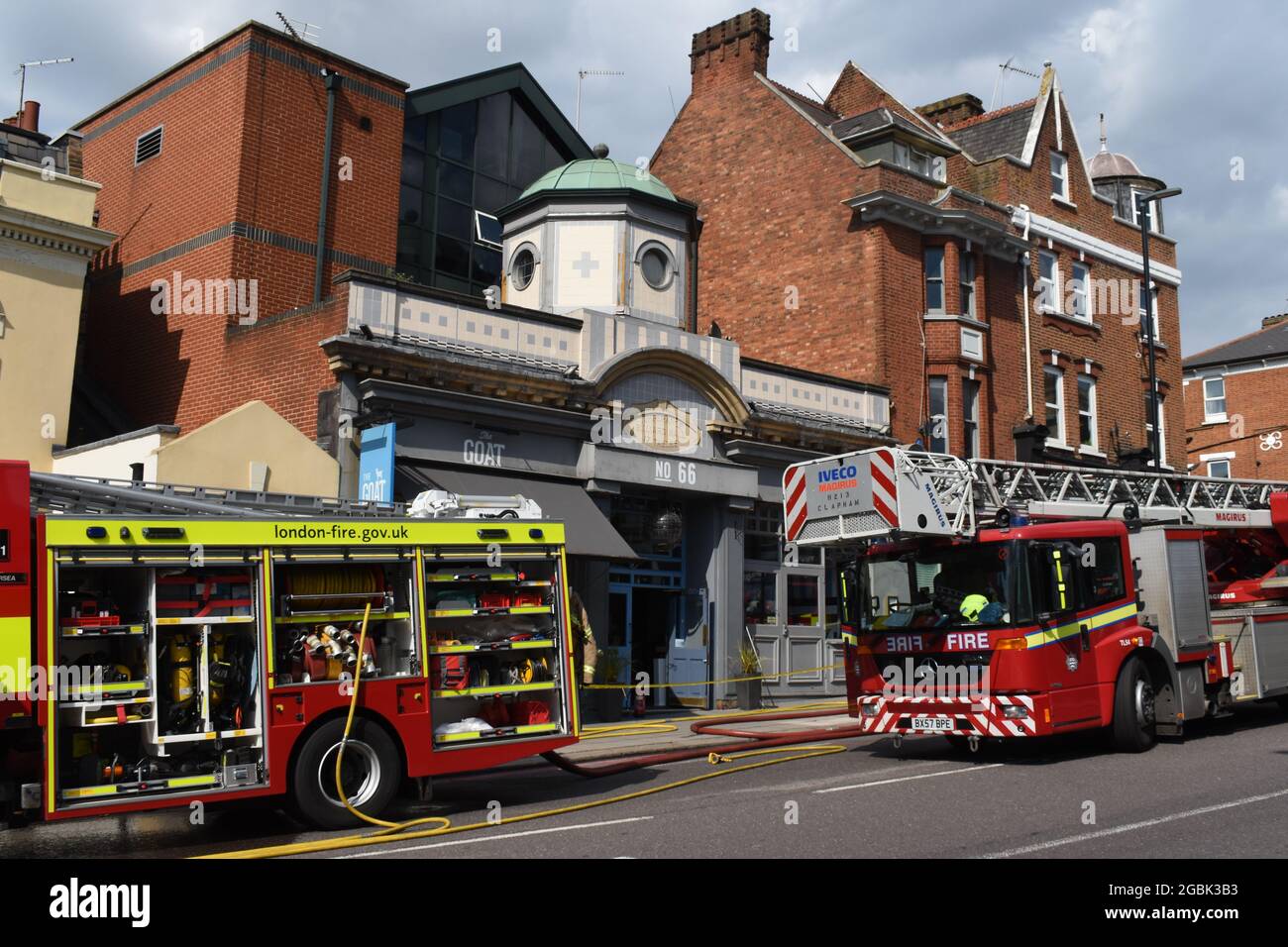 London, UK. 4th Aug, 2021. London Fire Brigade 8 fire engines attend ...