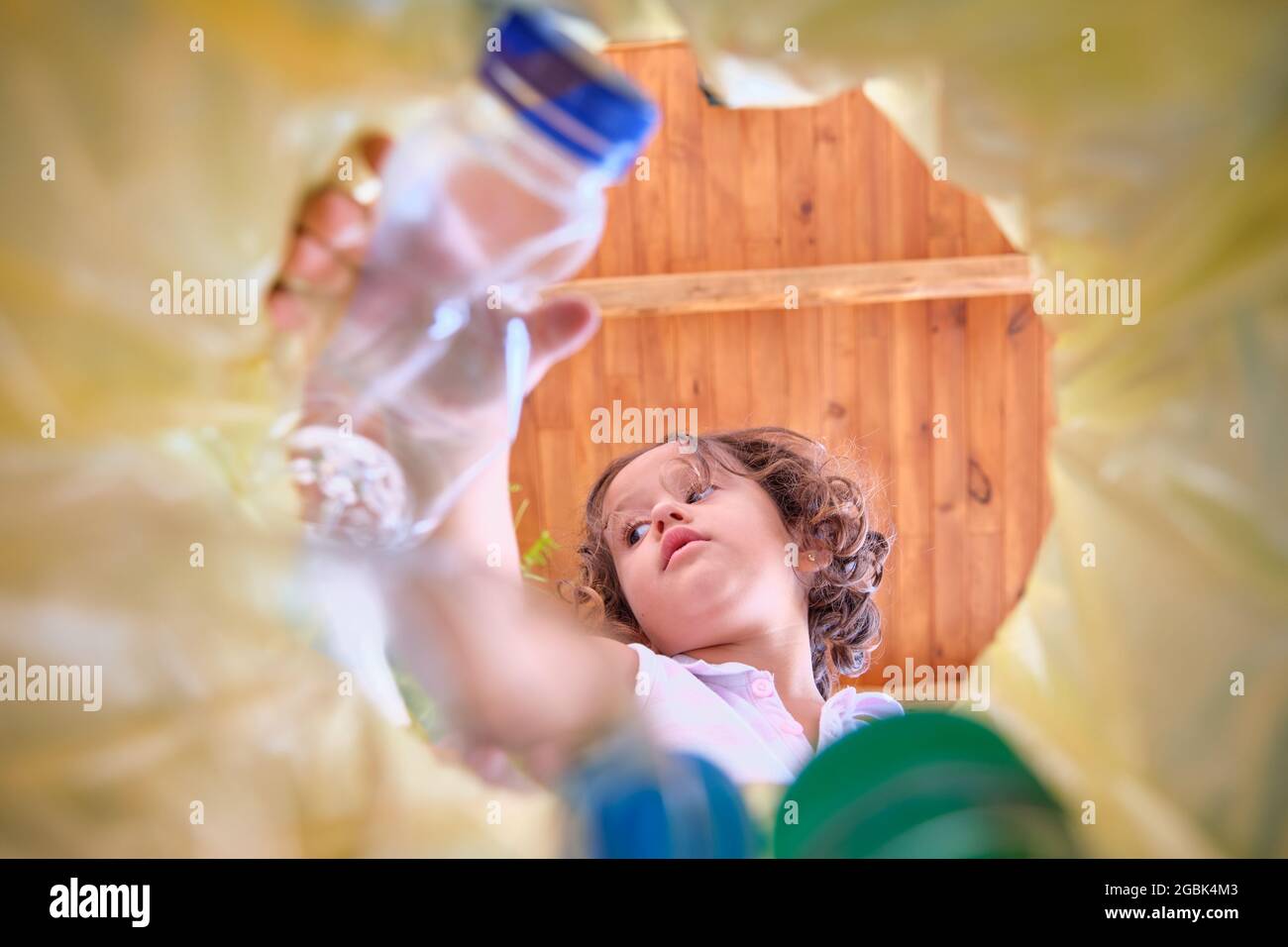 Inside a trash can hi-res stock photography and images - Alamy