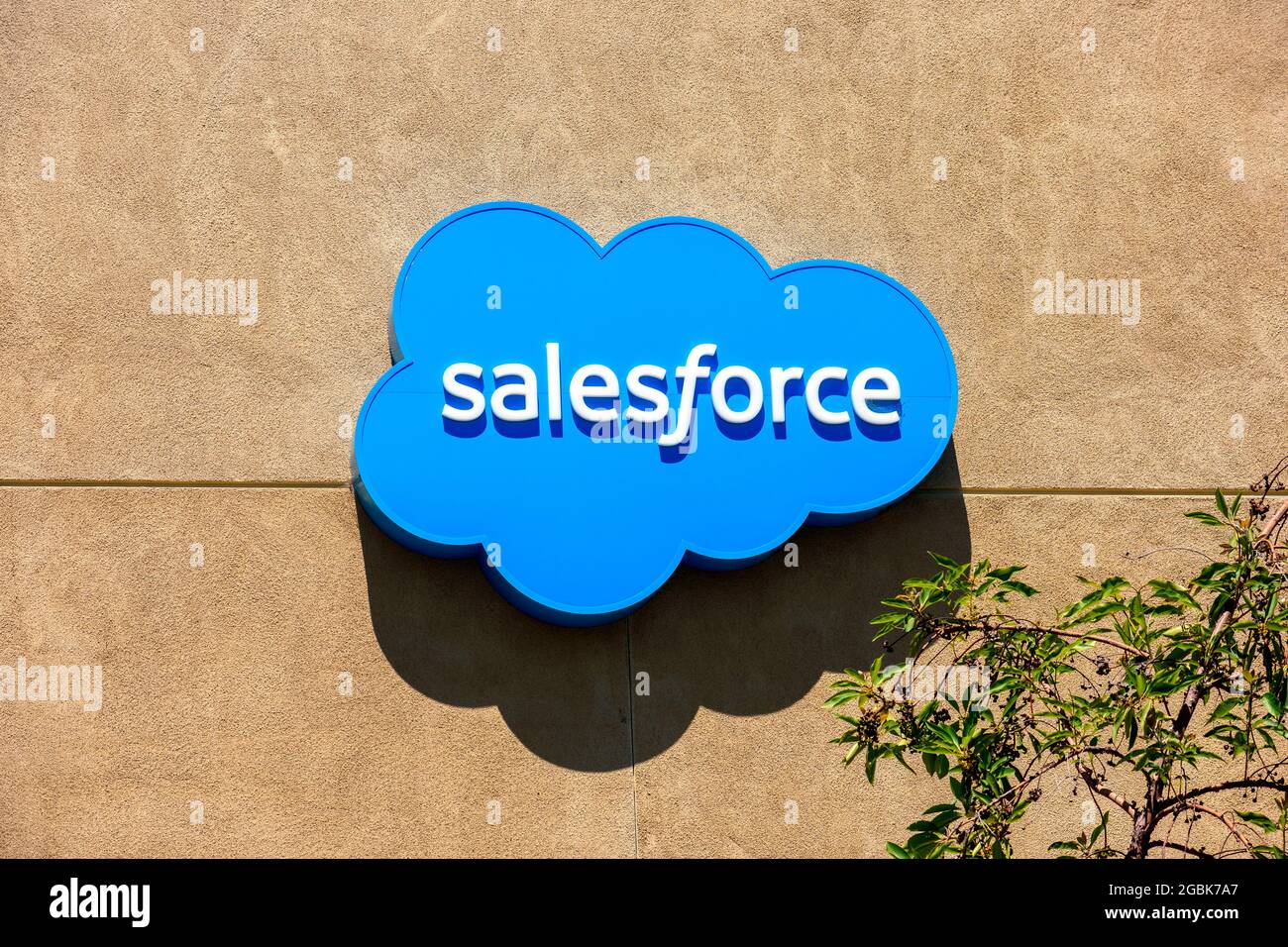 Salesforce cloud logo, sign at software company headquarters building ...