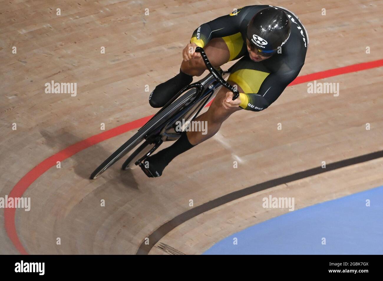 Izu, Japan. 04th Aug, 2021. Cycling: Olympics, track cycling, sprint ...