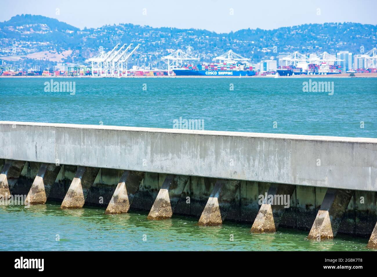 Wave barrier hi-res stock photography and images - Alamy